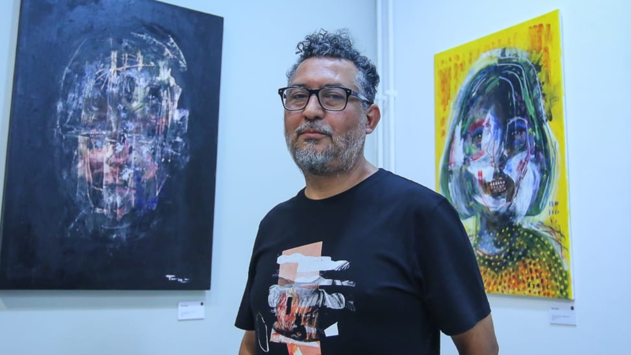 “El color del grito”, la retrospectiva del Diseñador UV Álvaro Tapia ...